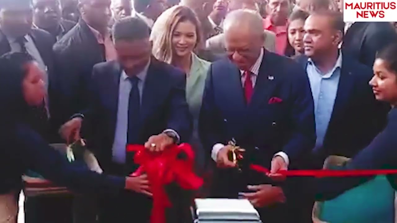 L’inauguration du Sir Seewoosagur Ramgoolam Sports Complex, à Triolet ...